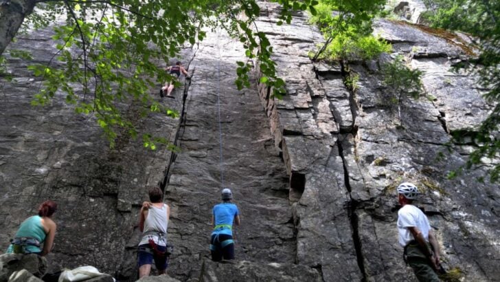 Skaha Bluffs Climbing Guide, Penticton, British Columbia