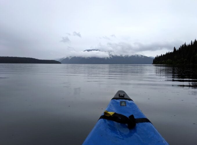 Paddling Murtle Lake in Wells Gray Provincial Park, British Columbia ...