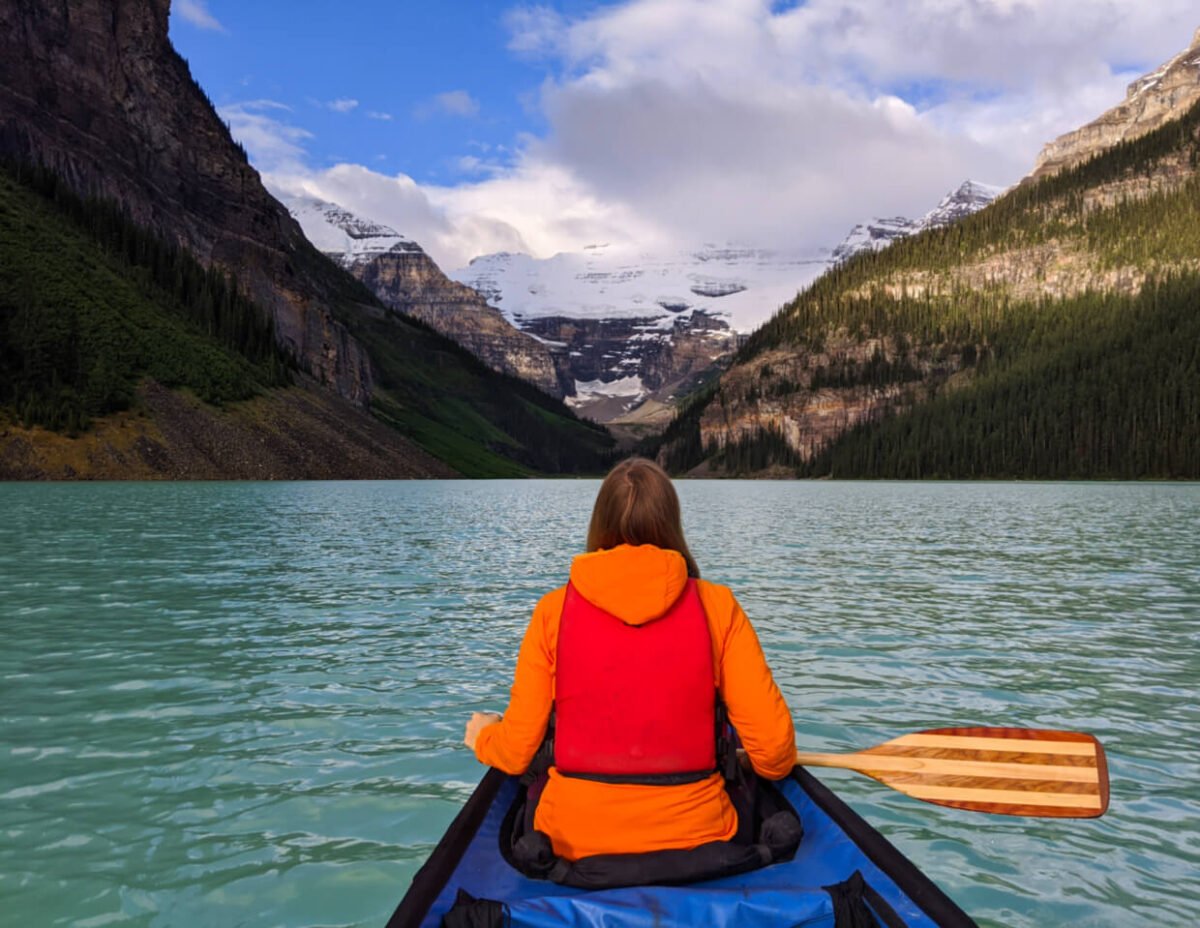 Complete Guide to Canoeing Lake Louise, Emerald Lake, Moraine Lake