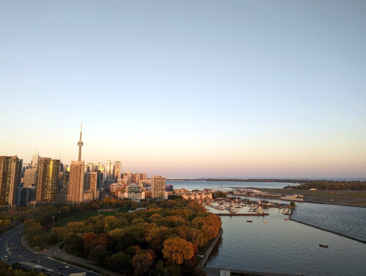 Finding Adventure in Toronto: Best Places to Go, Things to Do & More