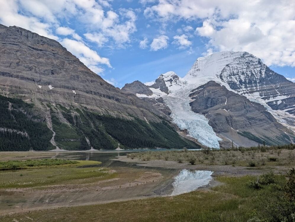 Berg Lake Trail: Complete 2025 Hiking Guide [New Trail Details + Map ...