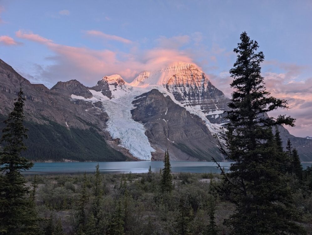 Berg Lake Trail: Complete 2026 Hiking Guide [New Trail Details + Map ...
