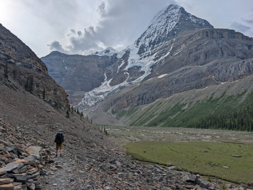 Berg Lake Trail: Complete 2026 Hiking Guide [New Trail Details + Map ...