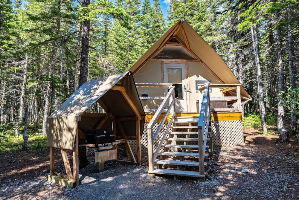 Discover the Mingan Archipelago, Québec: National Park Travel Guide ...