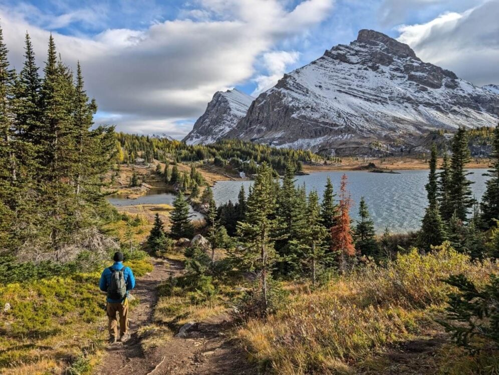 Baker Lake and the Skoki Loop Hiking Guide, Banff National Park | Off ...