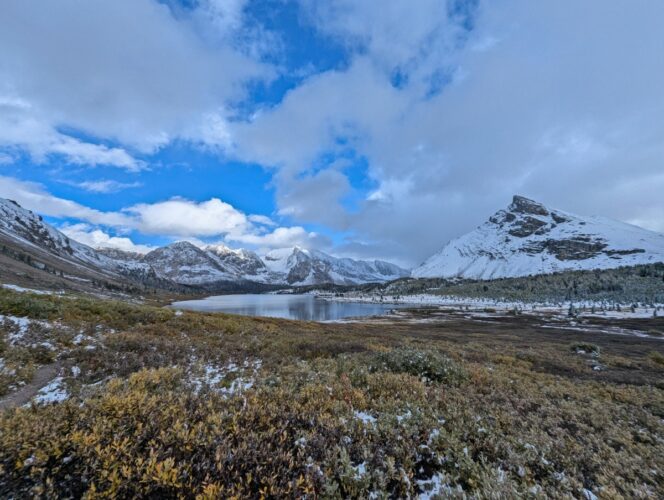 Baker Lake and the Skoki Loop Hiking Guide, Banff National Park | Off ...