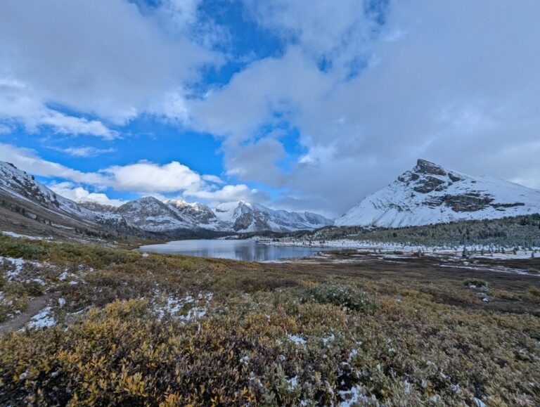 Baker Lake and the Skoki Loop Hiking Guide, Banff National Park | Off ...